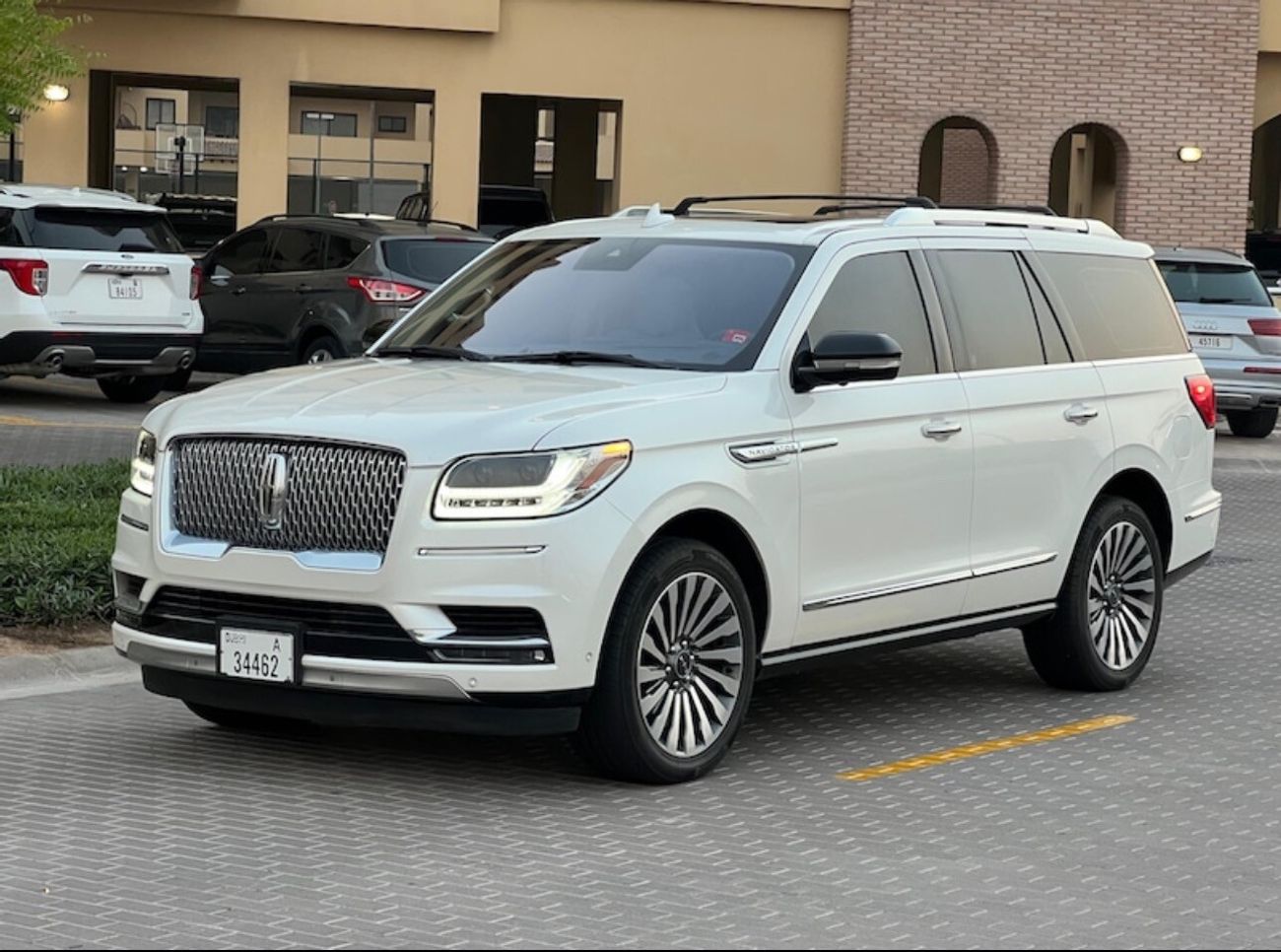 Used Lincoln Navigator Reserve 3.5L 2018 for sale in Dubai - 821680