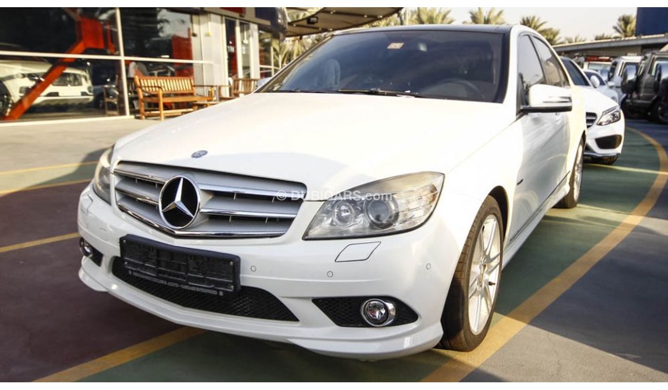Used Mercedes-Benz C200 2009 for sale in Dubai - 83156