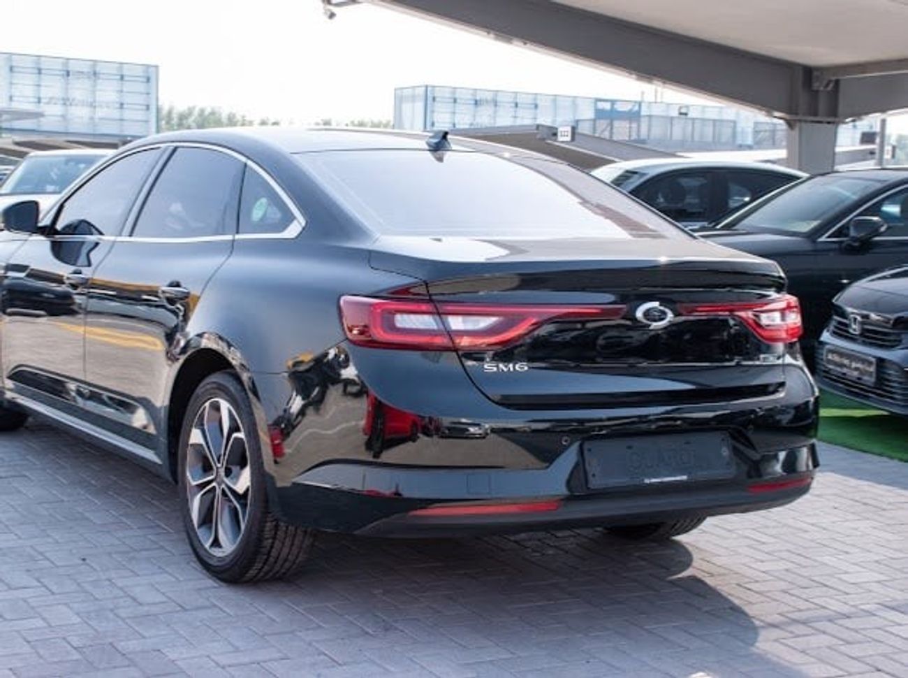 Used Renault Samsung SM6 خاليه من الحوادث 2019 for sale in Sharjah - 720662