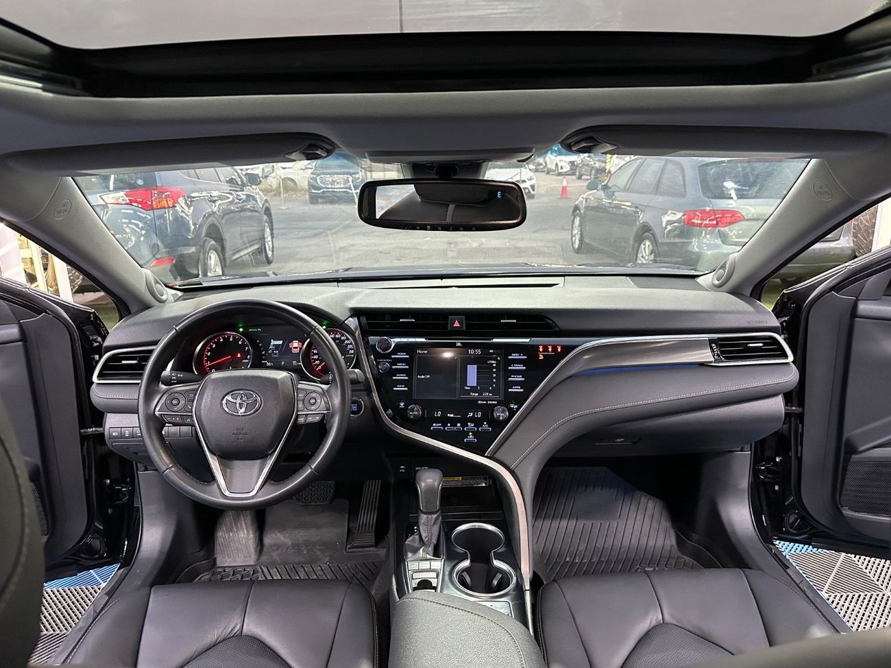 Used Toyota Camry ANNIVERSARY 3.5L full option 360 camera panoramic ...