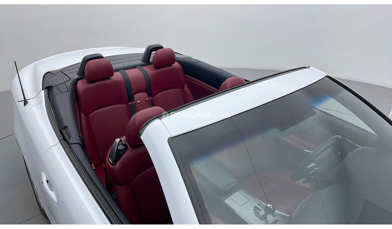 Used Lexus IS300 C 3 2015 for sale in Dubai - 502223