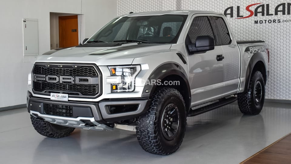 Ford Raptor F150 for sale: AED 205,000. Grey/Silver, 2017