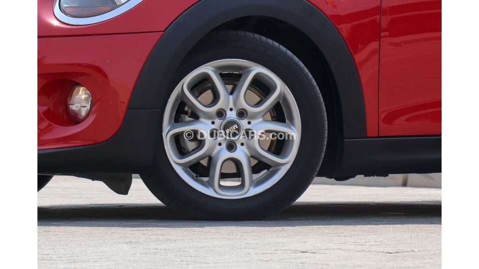 Used Mini Cooper S F55 2019 for sale in Dubai - 645341