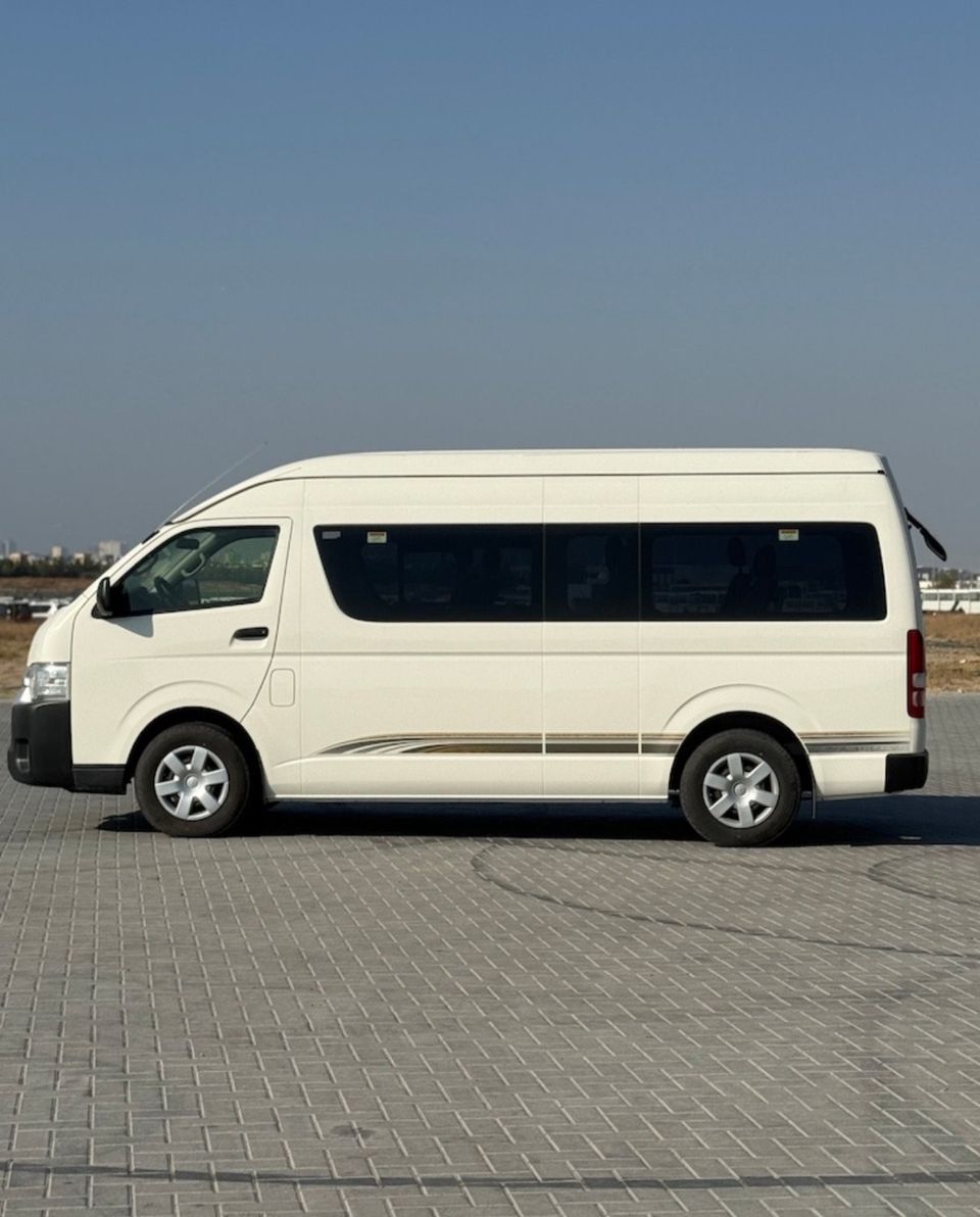 Used Toyota hiace 2019 LHD passenger 2019 for sale in Dubai - 804695