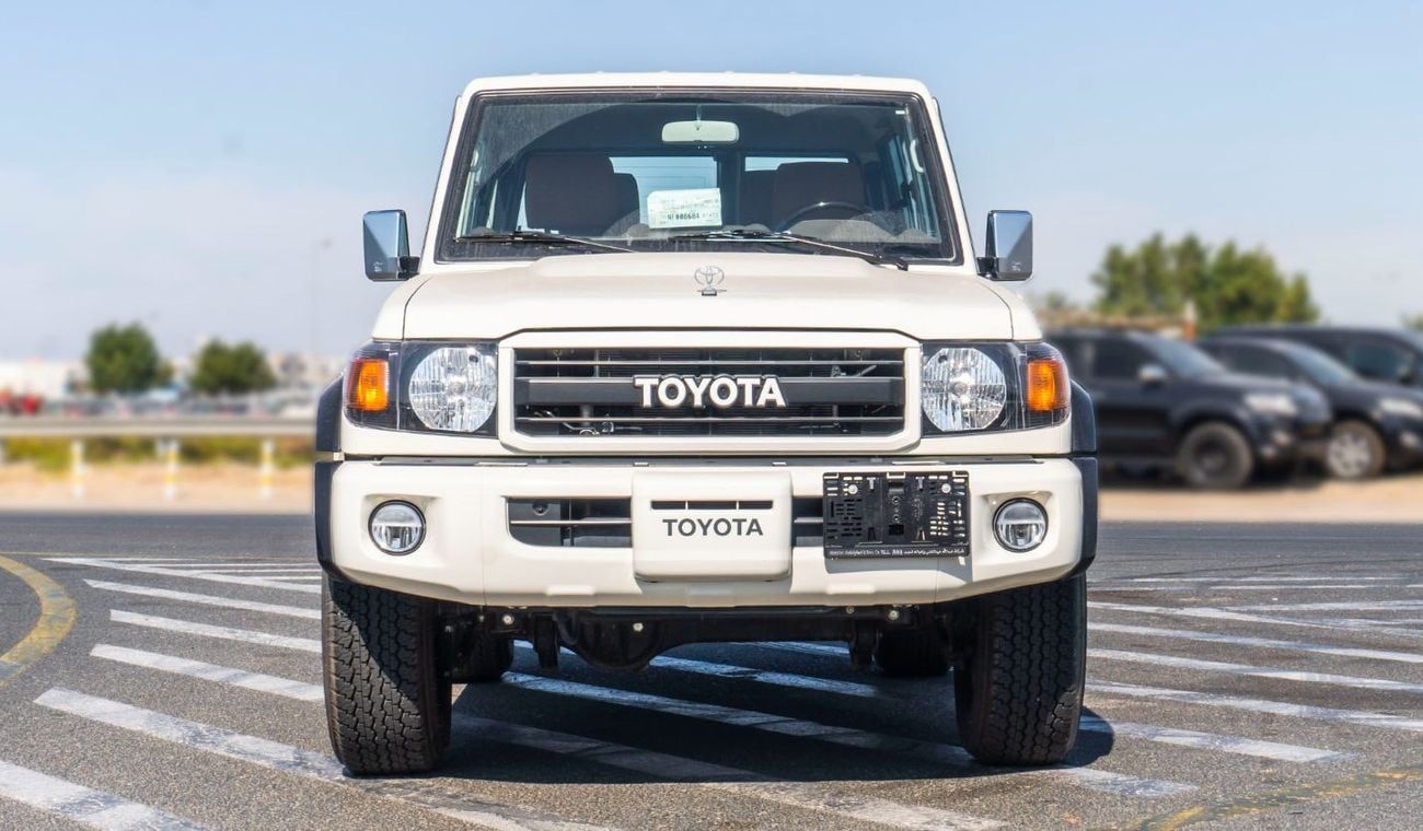 New Toyota Land Cruiser 70 2022 Toyota LC71 4.0L Petrol with leather seat (70th Anniversary ...