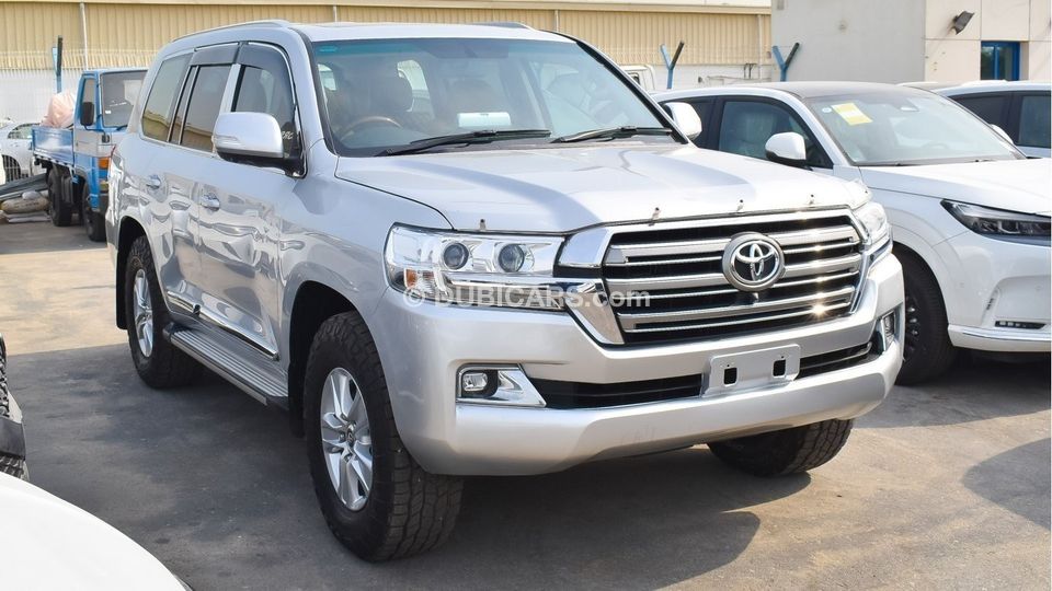 Used Toyota Land Cruiser V8 Diesel Right Hand 2020 for sale in Dubai ...