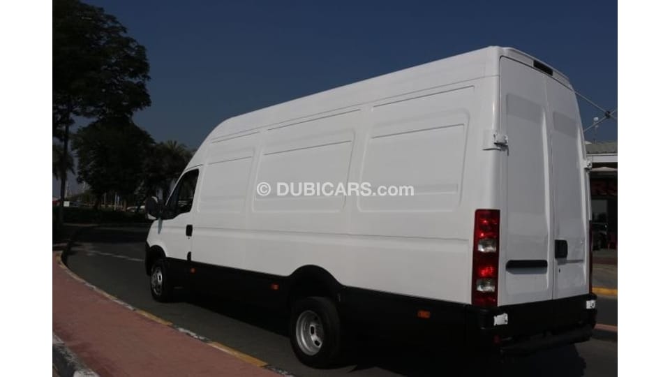 Used IVECO DAILY DELIVERY VAN 2015 DIESEL 2015 for sale in Dubai - 548940