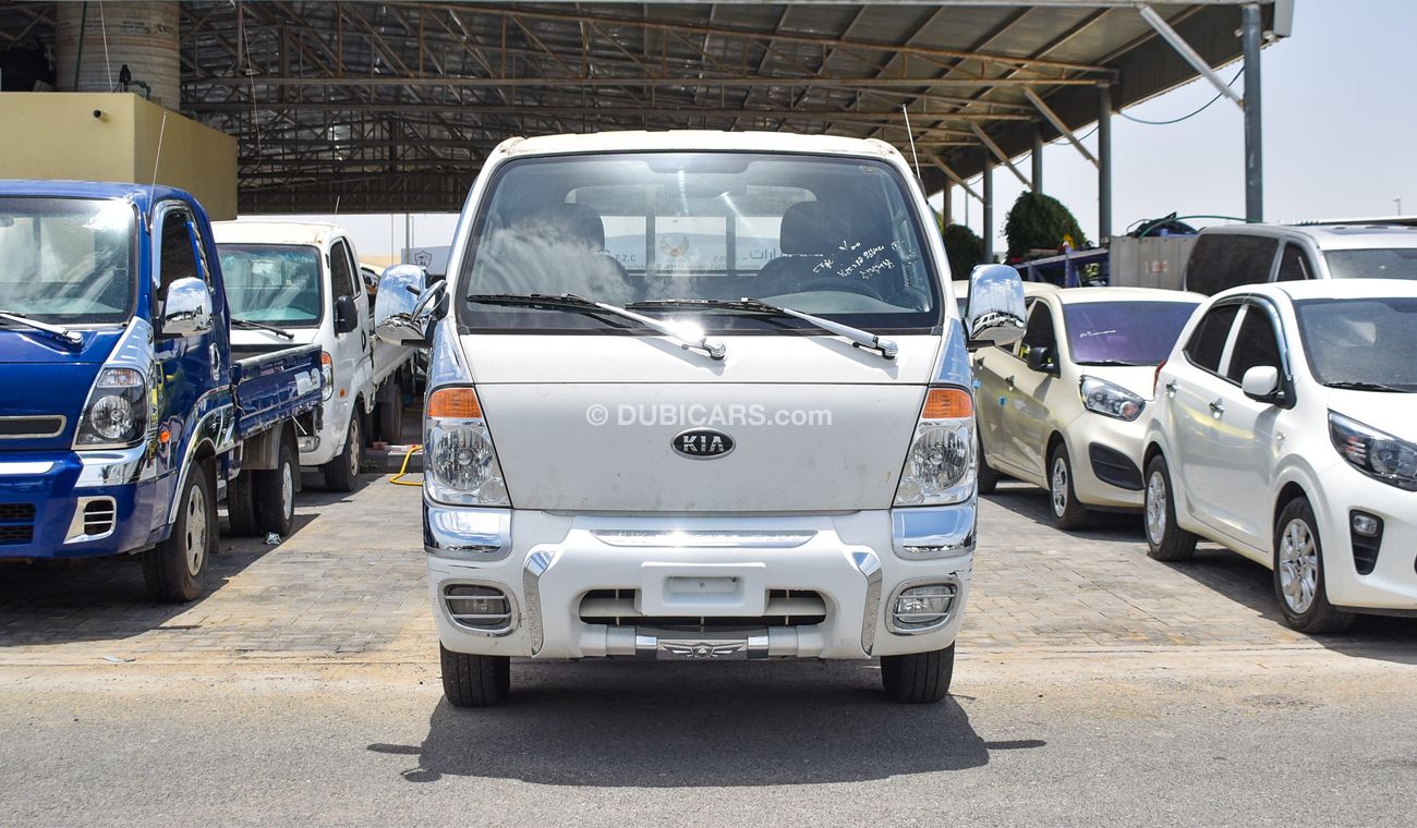 Used Kia Bongo lll 2010 for sale in Dubai - 620670