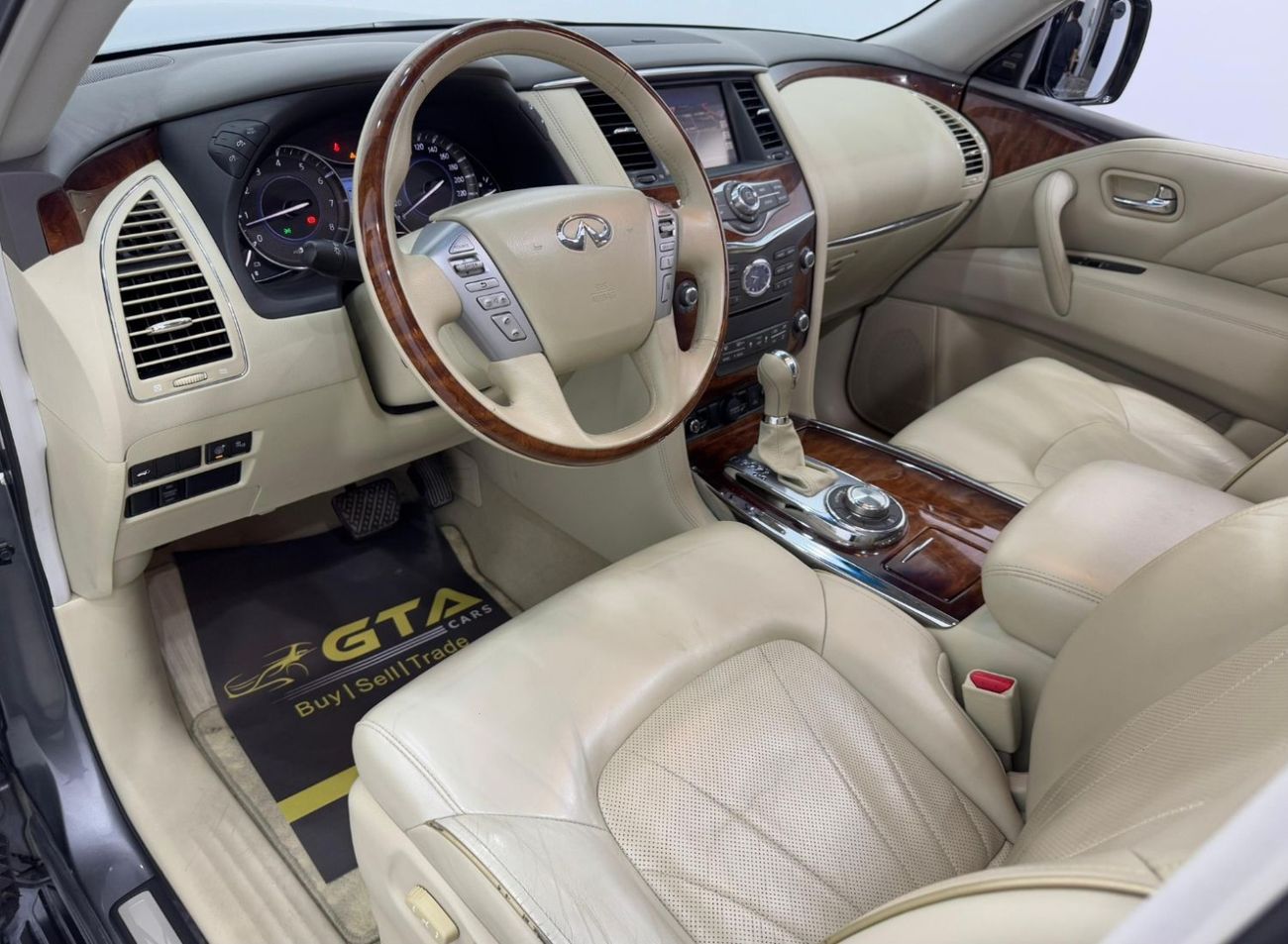 Used Std 5.6L 2016 Infiniti QX80 V8, Service History, Excellent Condition, 8 Seater, GCC 2016 ...