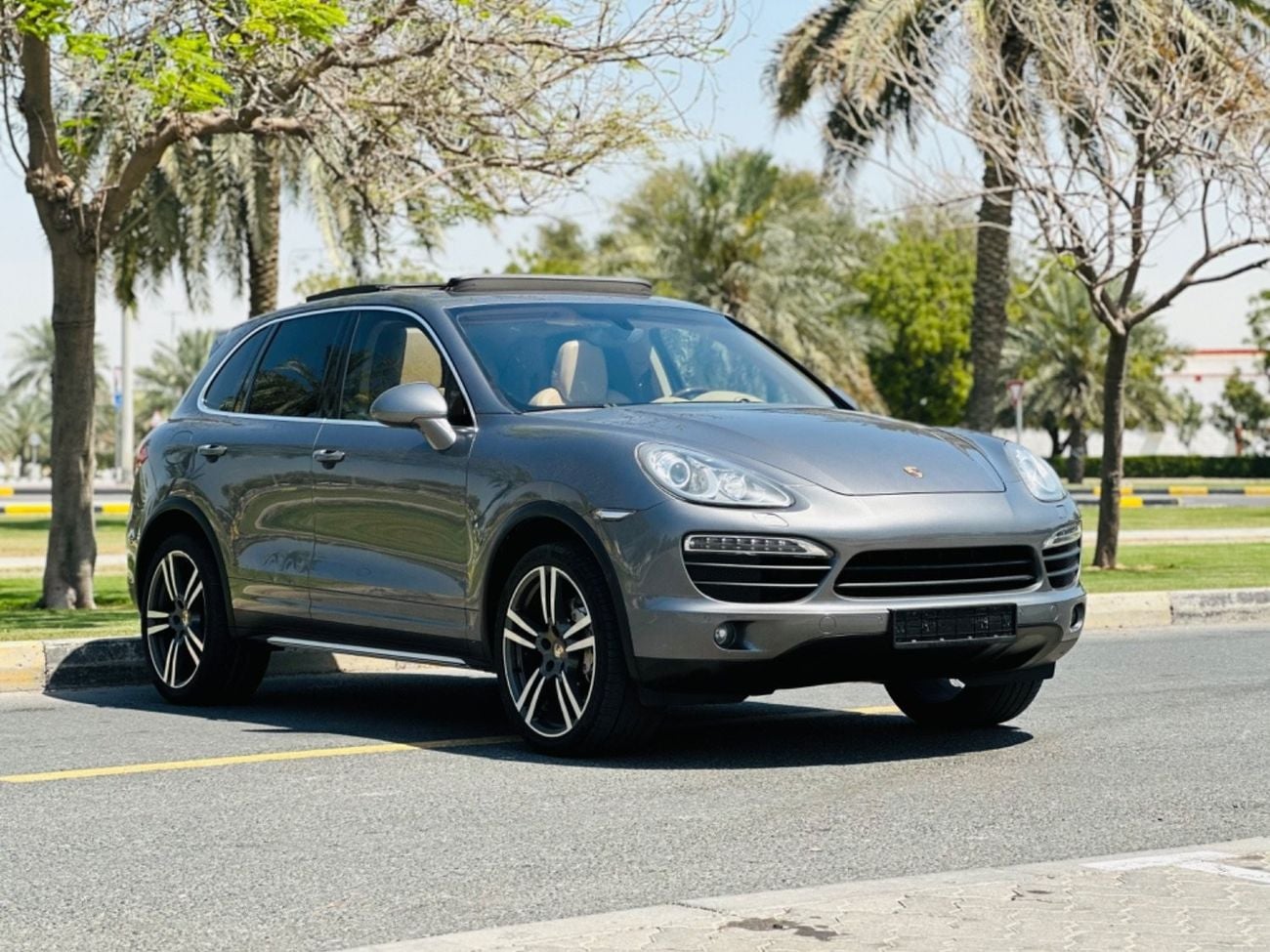 مستعملة بورش كايان PORSCHE CAYENNE S MODEL 2013 GCC SPACE FULL OPTION ...