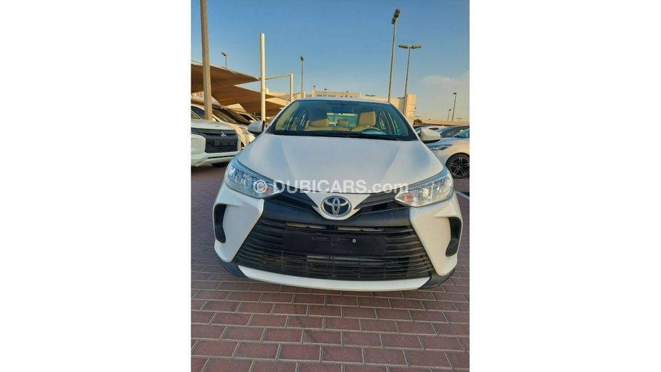 Used Toyota Yaris 1.5L PETROL SE AUTOMATIC TRANSMISSION 2021 for sale in Dubai - 579829