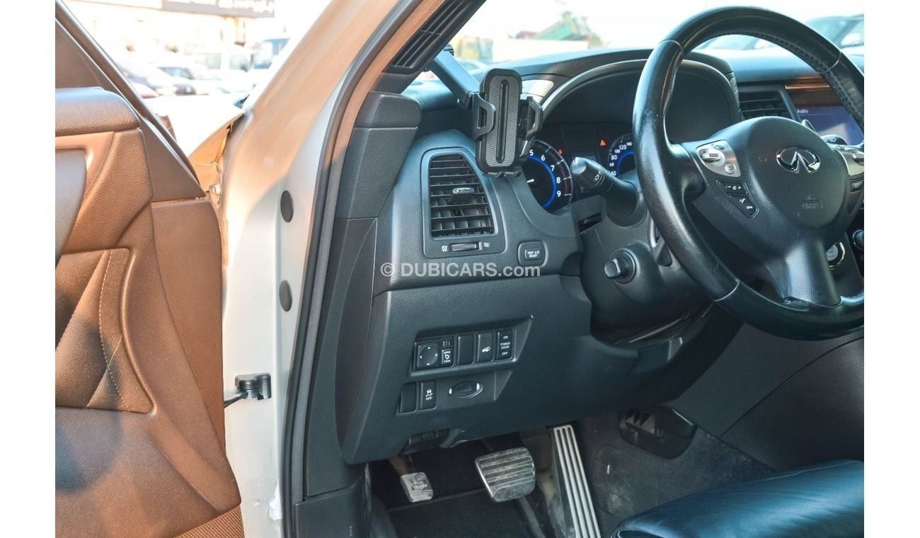 Used Infiniti QX70 INFINITY QX70S 3.7L V6 2015 2015 for sale in Dubai ...