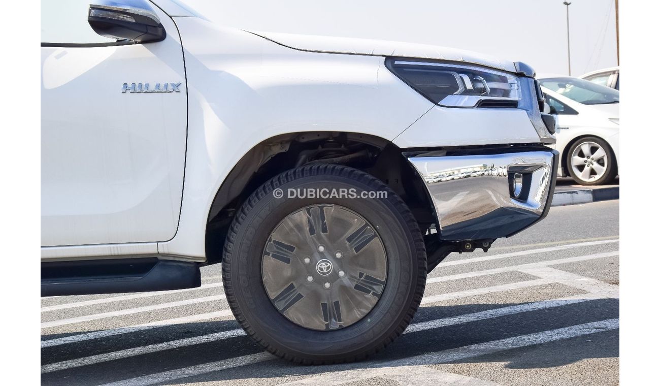 New TOYOTA HILUX 2.7L SR5 PETROL PICKUP 2022 | REAR CAMERA | DIFF LOCK ...