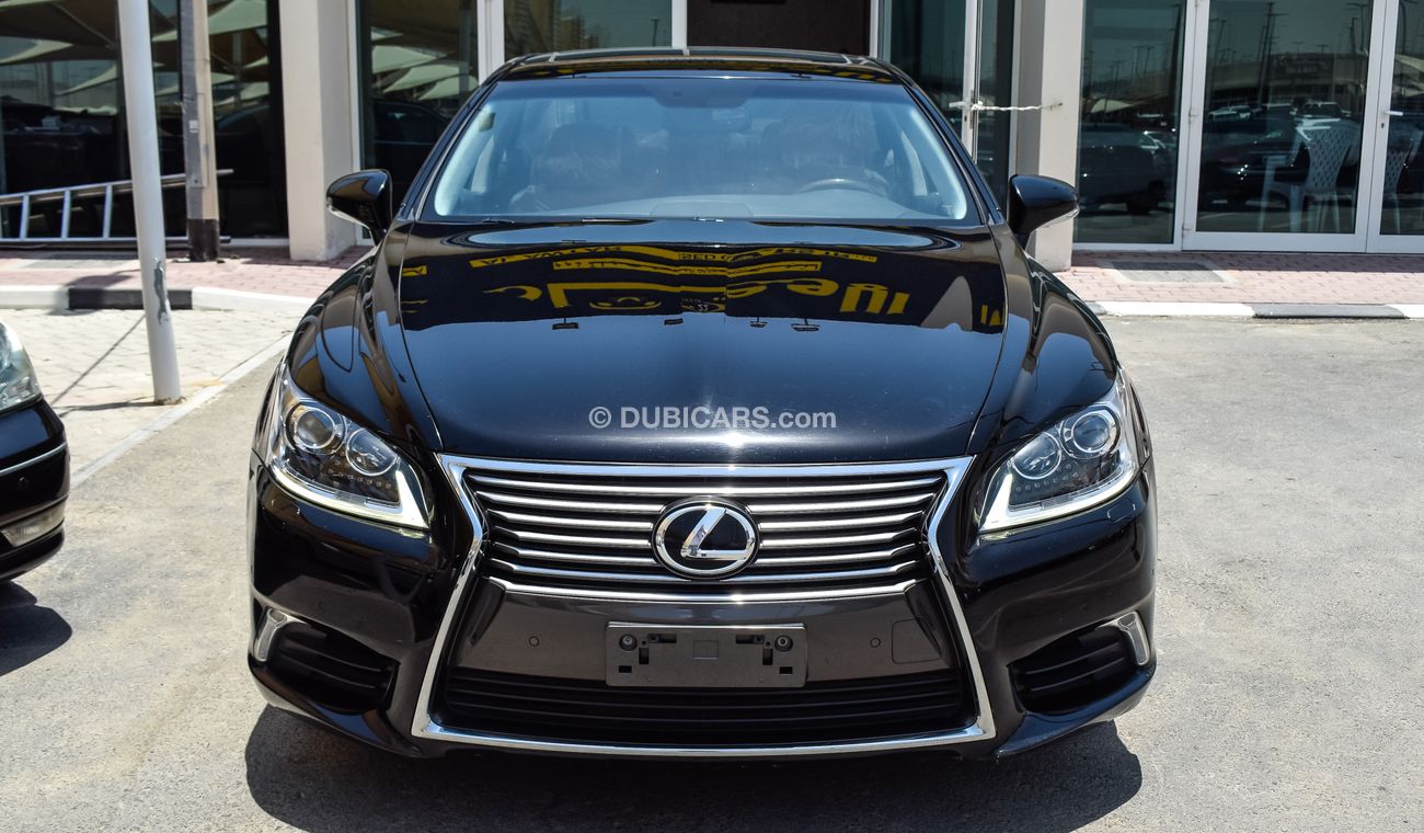Used Lexus LS460 2014 for sale in Dubai - 235084