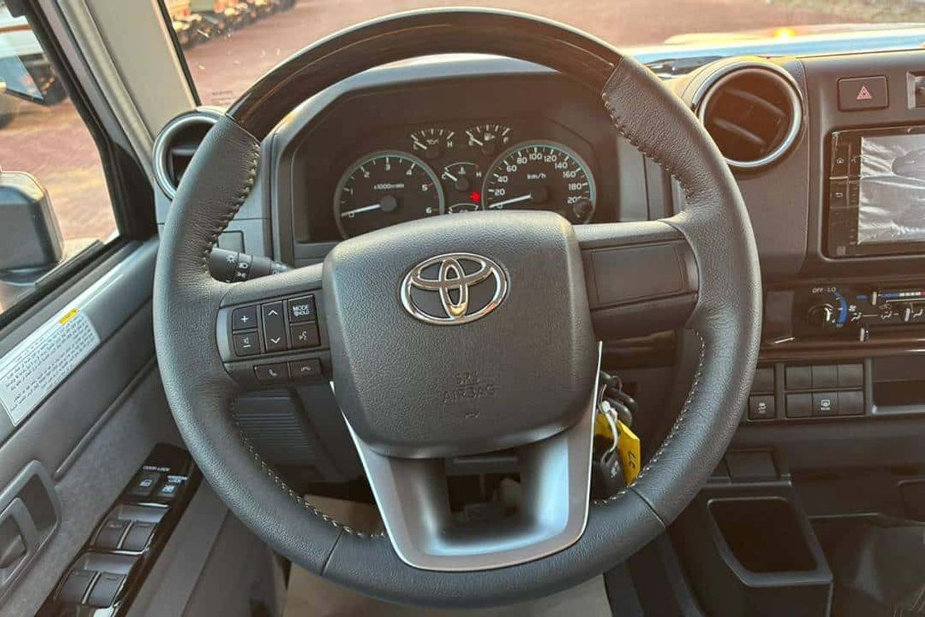 New Toyota Land Cruiser 70 VDJ76 Hard Top 4.5L Dsl M/T - 24YM - FULL ...