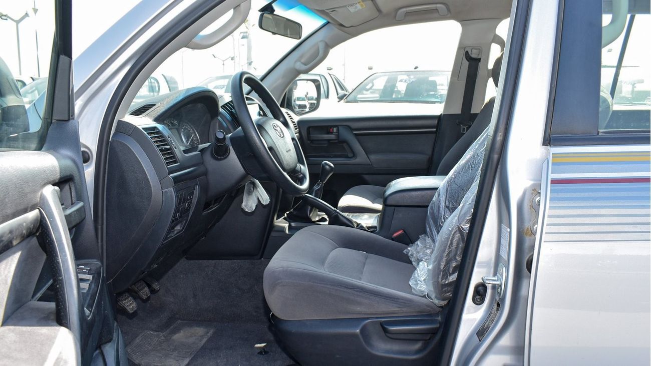 Used Toyota Land Cruiser GX 4.0 M/T 2021 for sale in Dubai - 789023