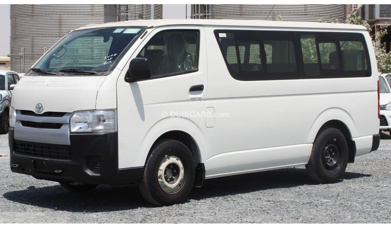 New TOYOTA HIACE 2.5L BUS 15-SEATS A/C 2023 for sale in Dubai - 659052