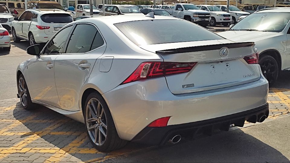 Used Lexus IS 200 IS200T 2016 for sale in Sharjah - 498486