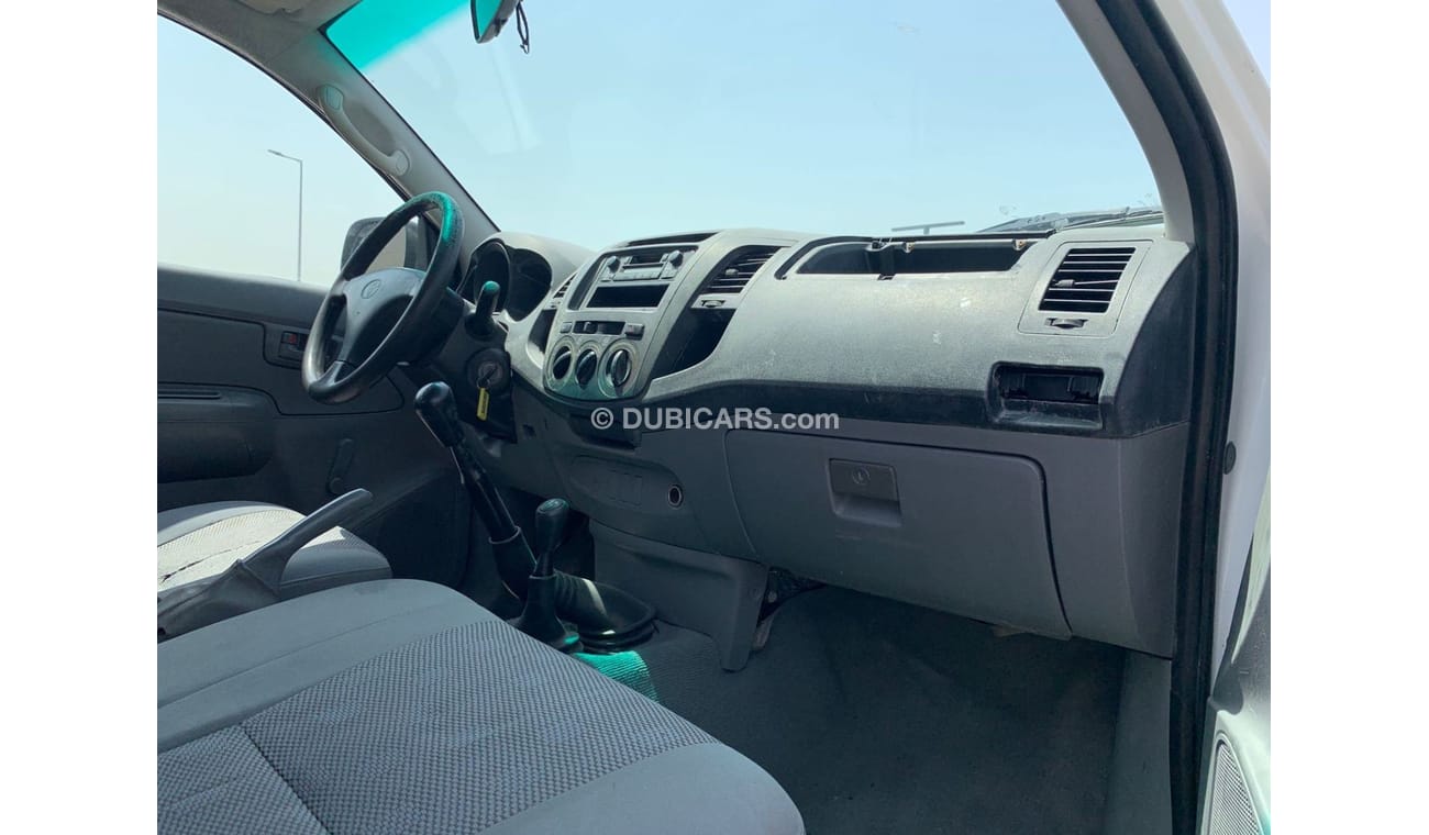 Used Toyota Hilux 2007 DIESEL 4x4 ديزل Ref# 438 2007 for sale in Sharjah - 533099