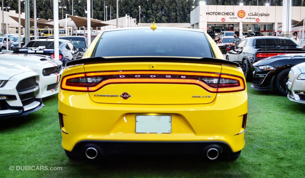 Used Dodge Charger SXT V6 2017/SRT Kit/Leather Seats/Big Screen/Very ...