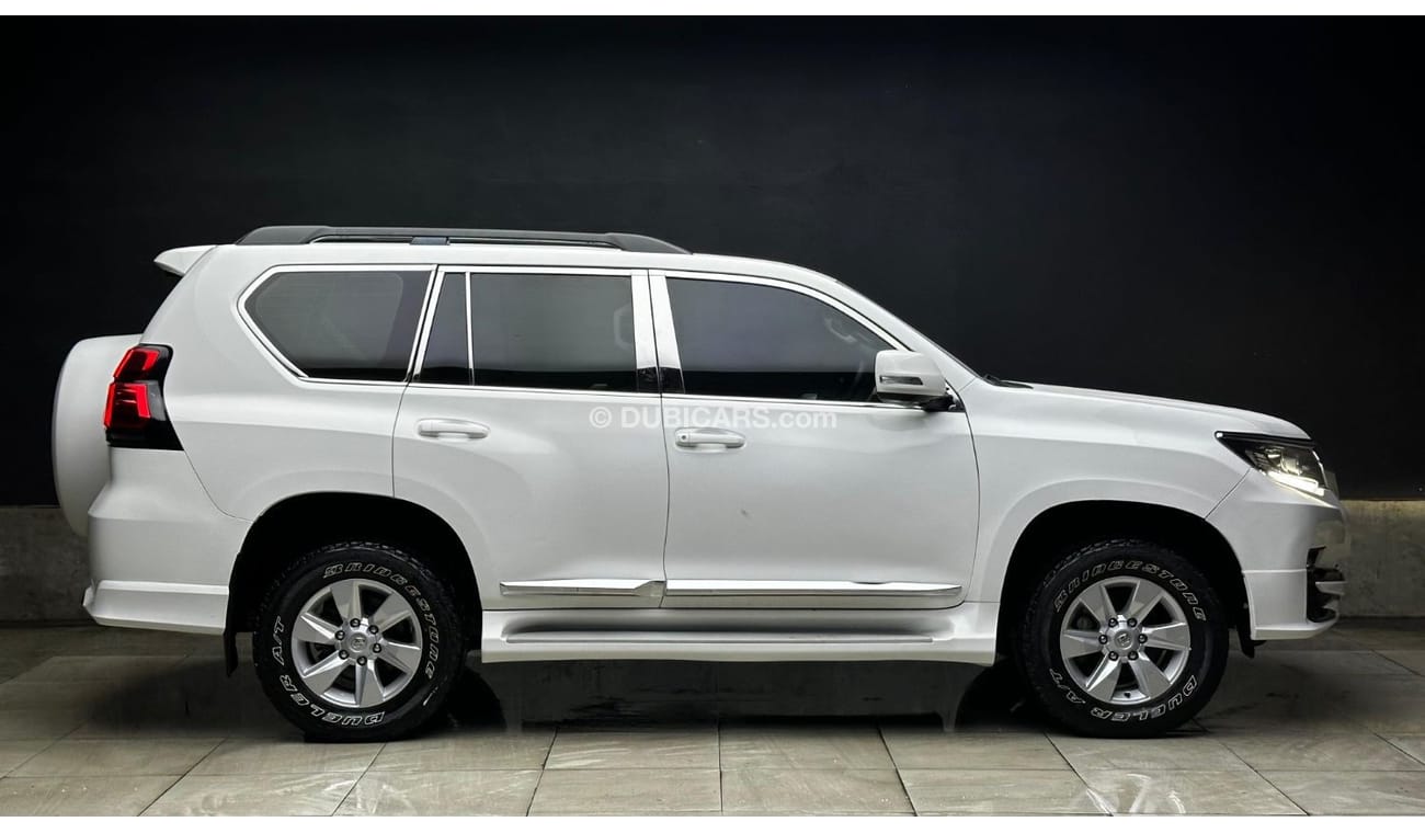 Used Toyota Land Cruiser 2022 for sale in Dubai - 776643