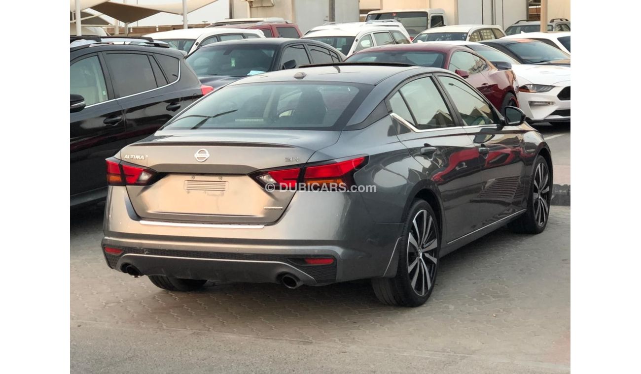 Used Nissan Altima SL Turbo 2020 for sale in Sharjah - 558774