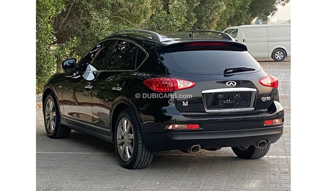 Used Infiniti QX50 2015 for sale in Sharjah - 551310