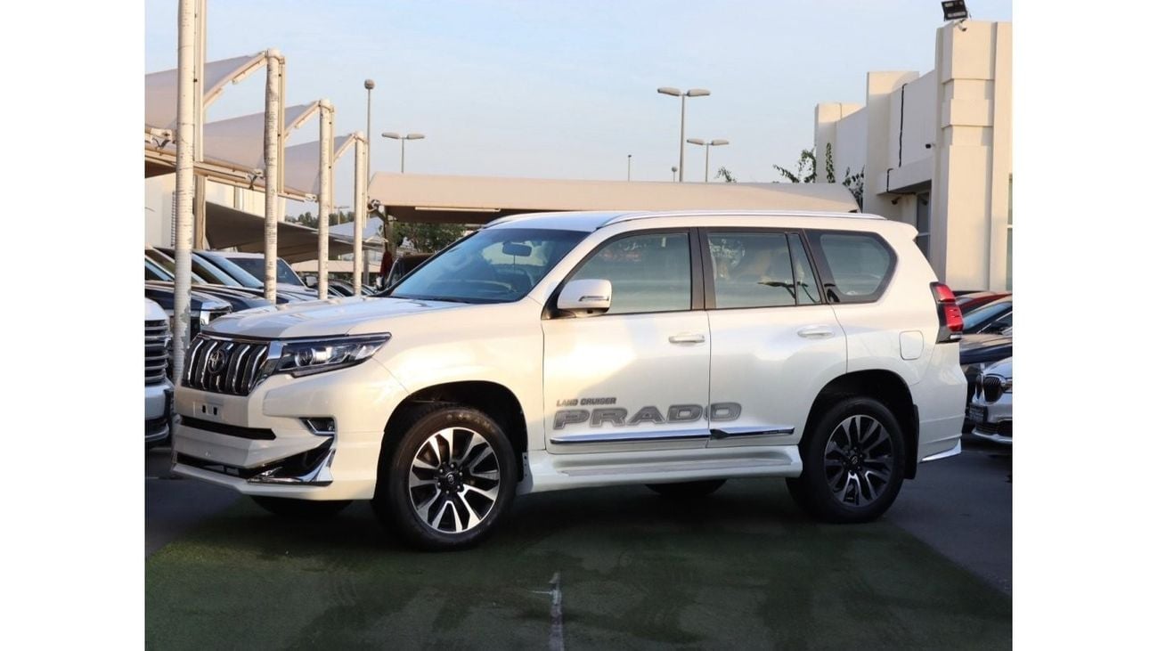 Used Toyota Prado 2010 for sale in Dubai - 708858