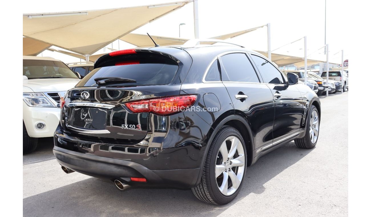 Used Infiniti FX50s V8 2010 GCC 2010 for sale in Dubai - 533156