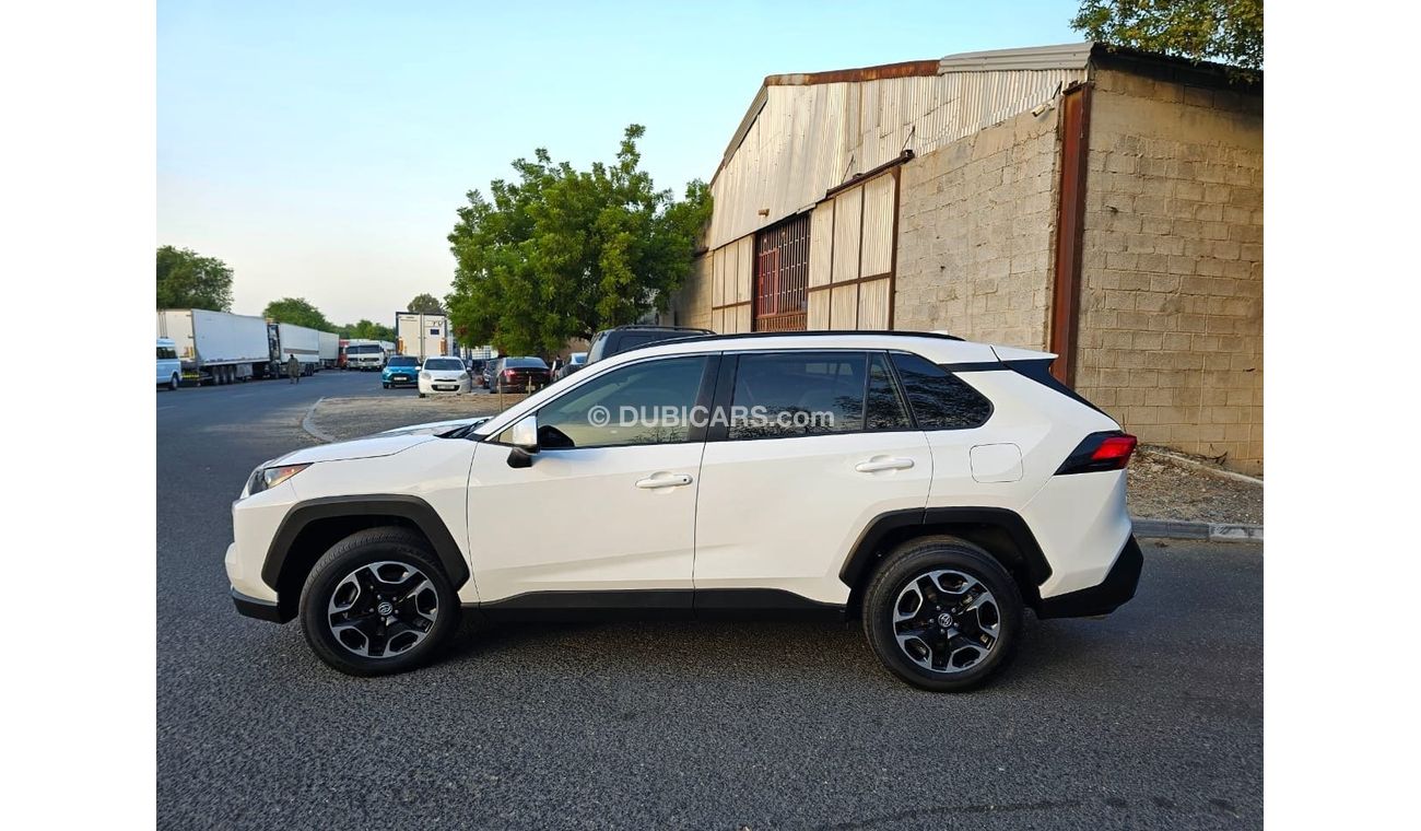 Used Toyota RAV4 Full option clean car 2020 for sale in Dubai - 677169