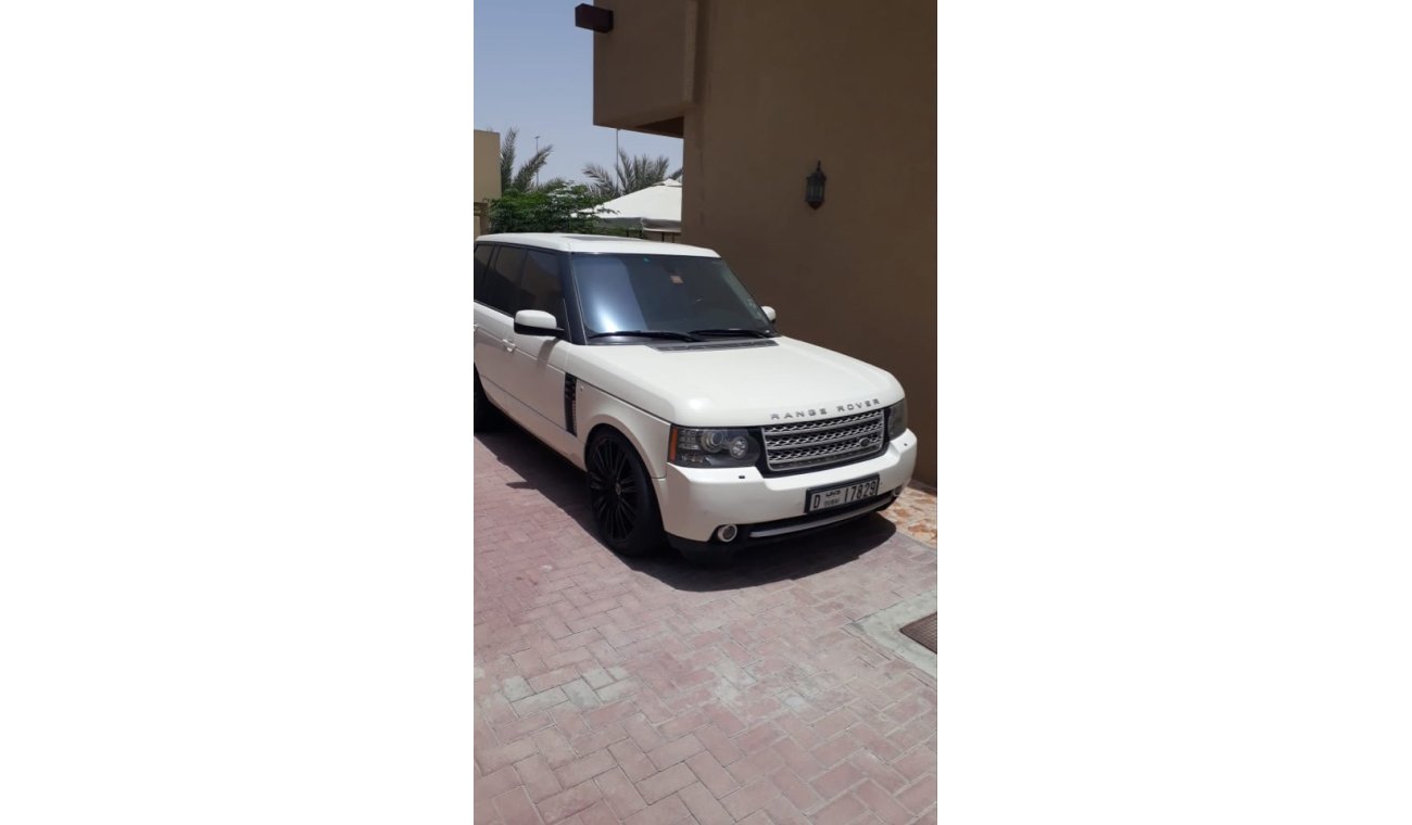 Used Land Rover Range Rover Vogue 2009 for sale in Dubai - 323430