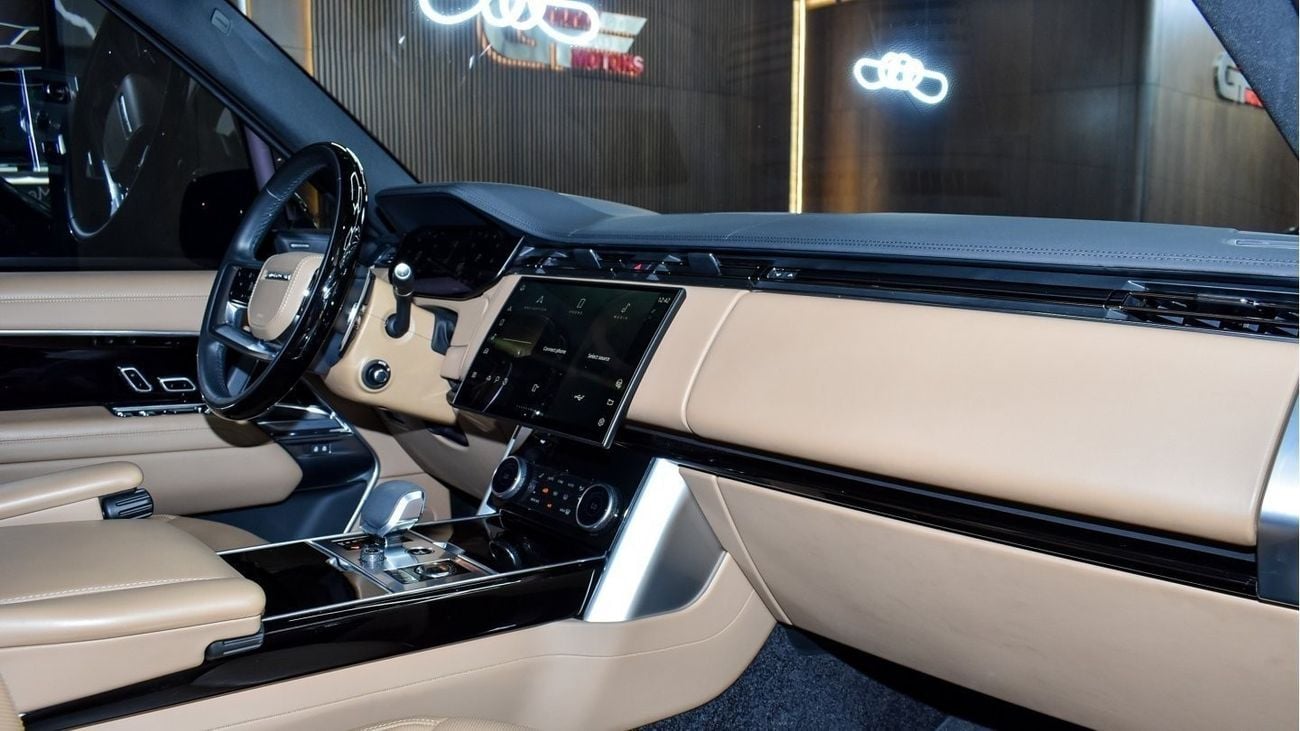 Used Land Rover Range Rover P530 2023 for sale in Dubai - 752135