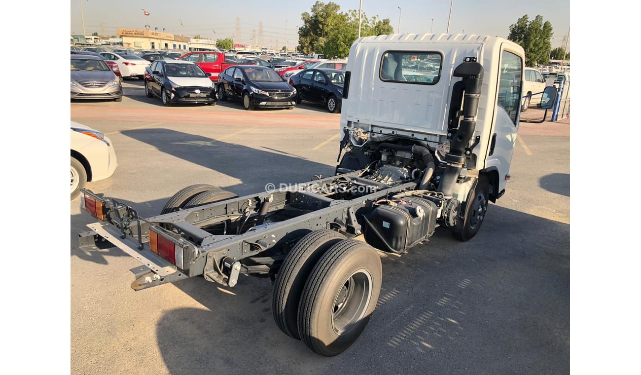 New Isuzu Forward NMR 2.5TON ((Brand New)) 2018 for sale in Dubai - 282271