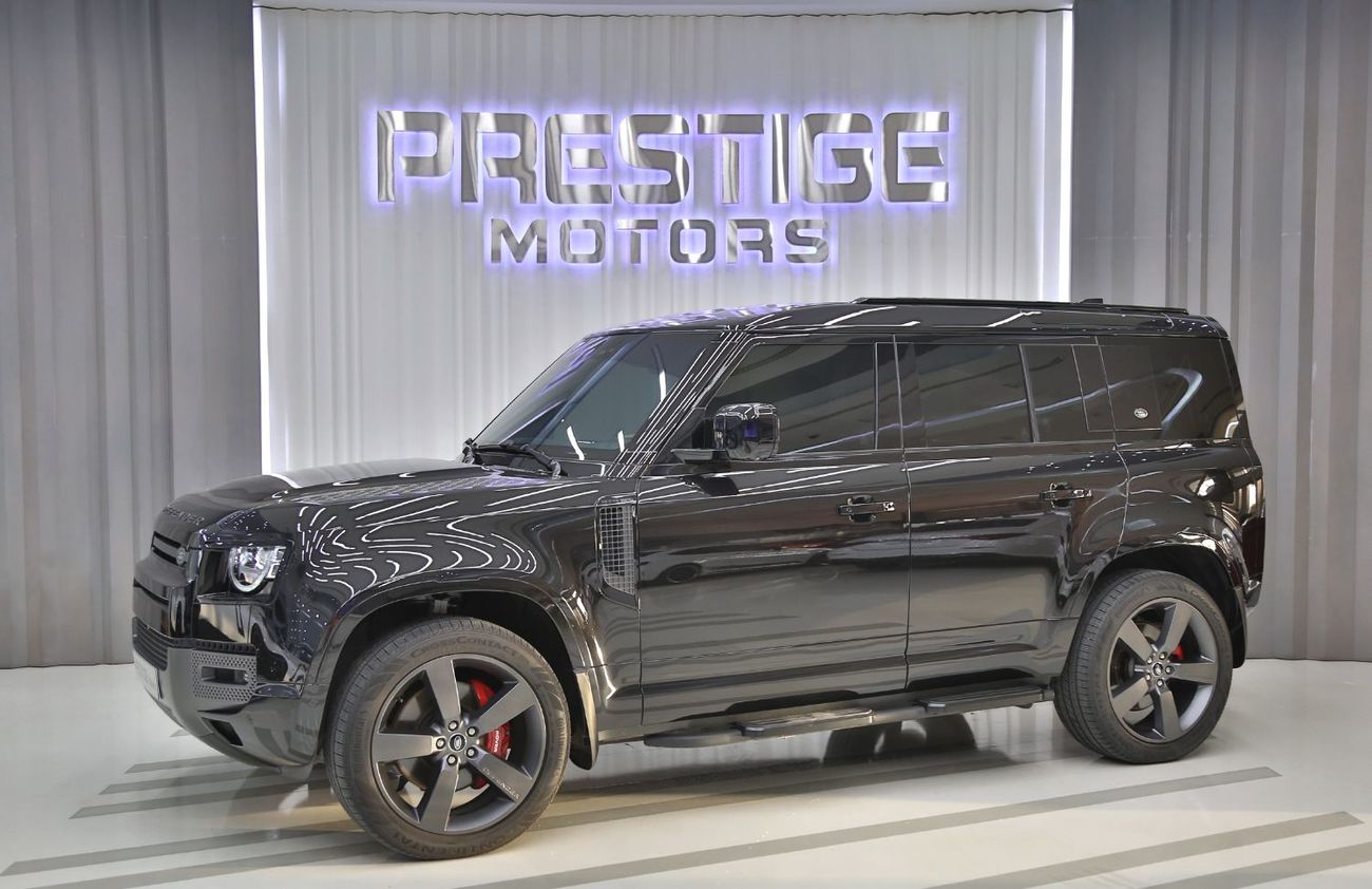 مستعملة لاند روفر ديفندر P400 110 X 3.0L (5 Seater) 2024 للبيع في دبي - 860285