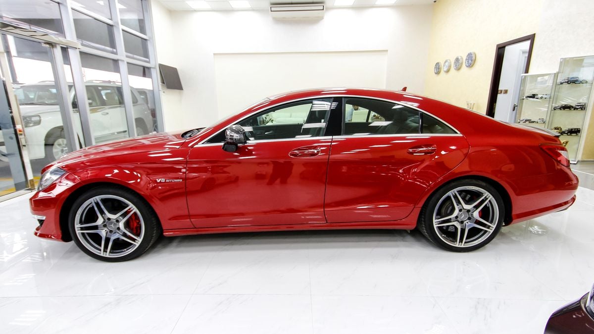Mercedes-Benz CLS 63 AMG S 4Matic for sale: AED 275,000. Red, 2014