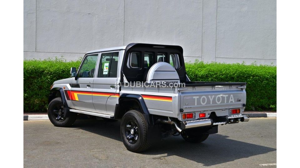 New Toyota Land Cruiser Pick Up 79 DOUBLE CAB BLACK EDITION V8 4.5L ...