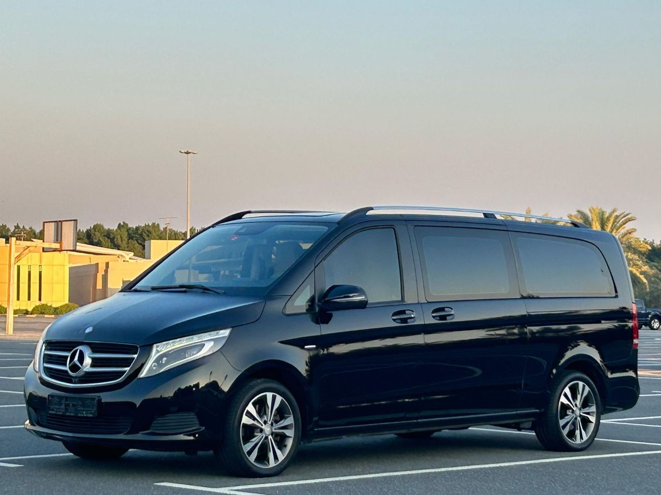 Used Mercedes-Benz V 250 Avantgarde MERCEDES V-250 2017 GCC // 2KEYS ...