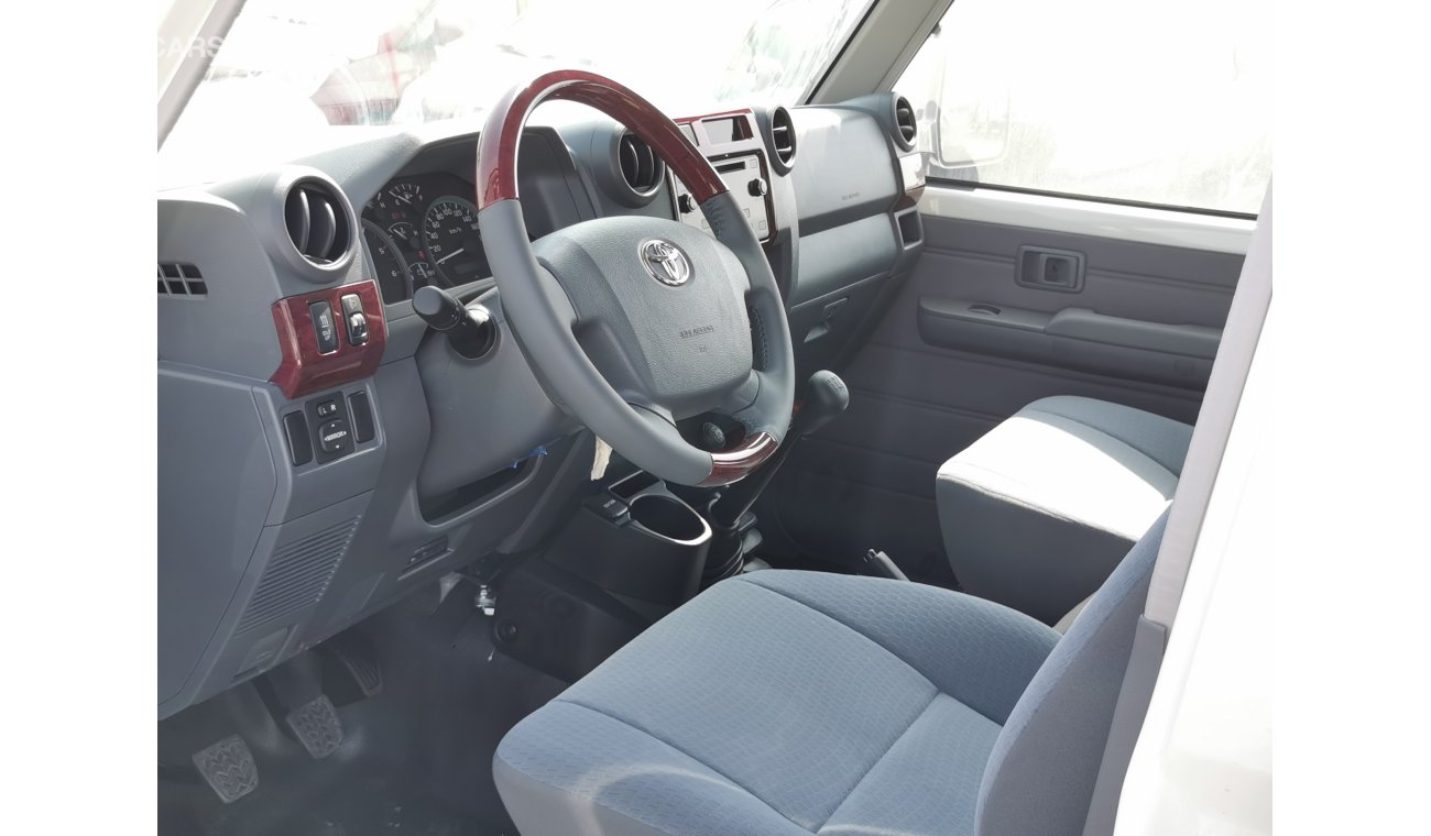 New Toyota Land Cruiser Pick Up DOUBLE CABIN DIESEL WITH WINCH, DIFF ...