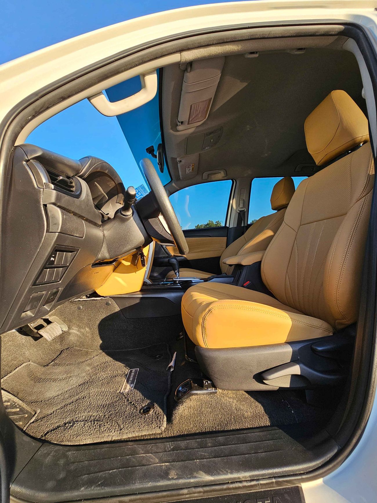 Used Toyota Fortuner EXR V4/ 4WD/ DVD REAR CAMERA / LEATHER SEATS/ HEAD ...