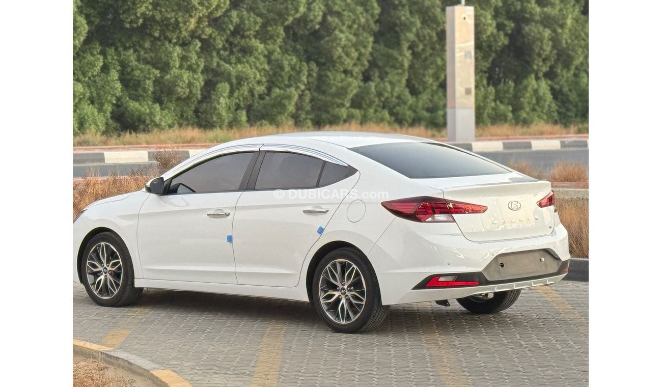 Used Hyundai Avante 2020 for sale in Sharjah - 798333