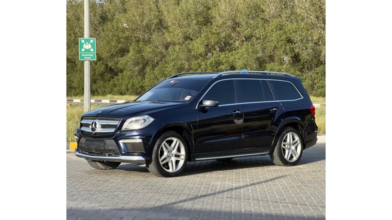 مستعملة مرسيدس بنز GL 500 Std 2015 للبيع في الشارقة - 751177