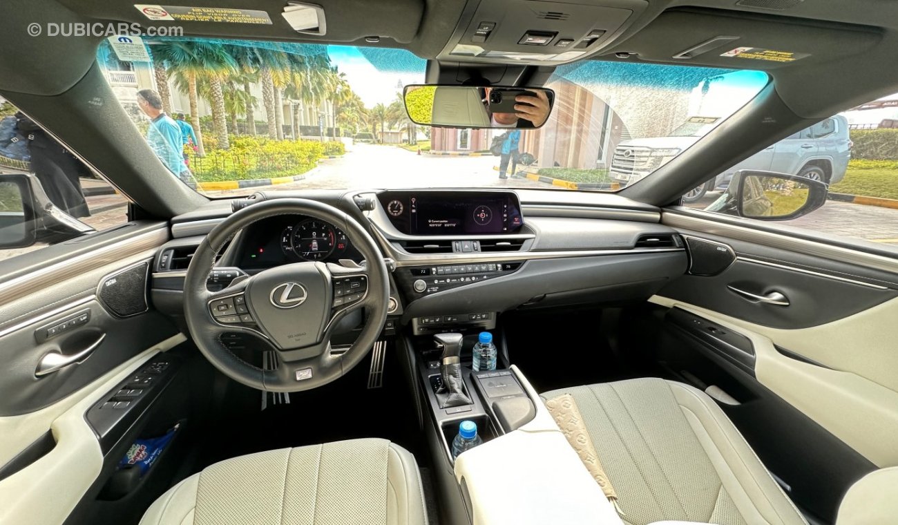 Used Lexus ES350 2021 for sale in Dubai - 712330