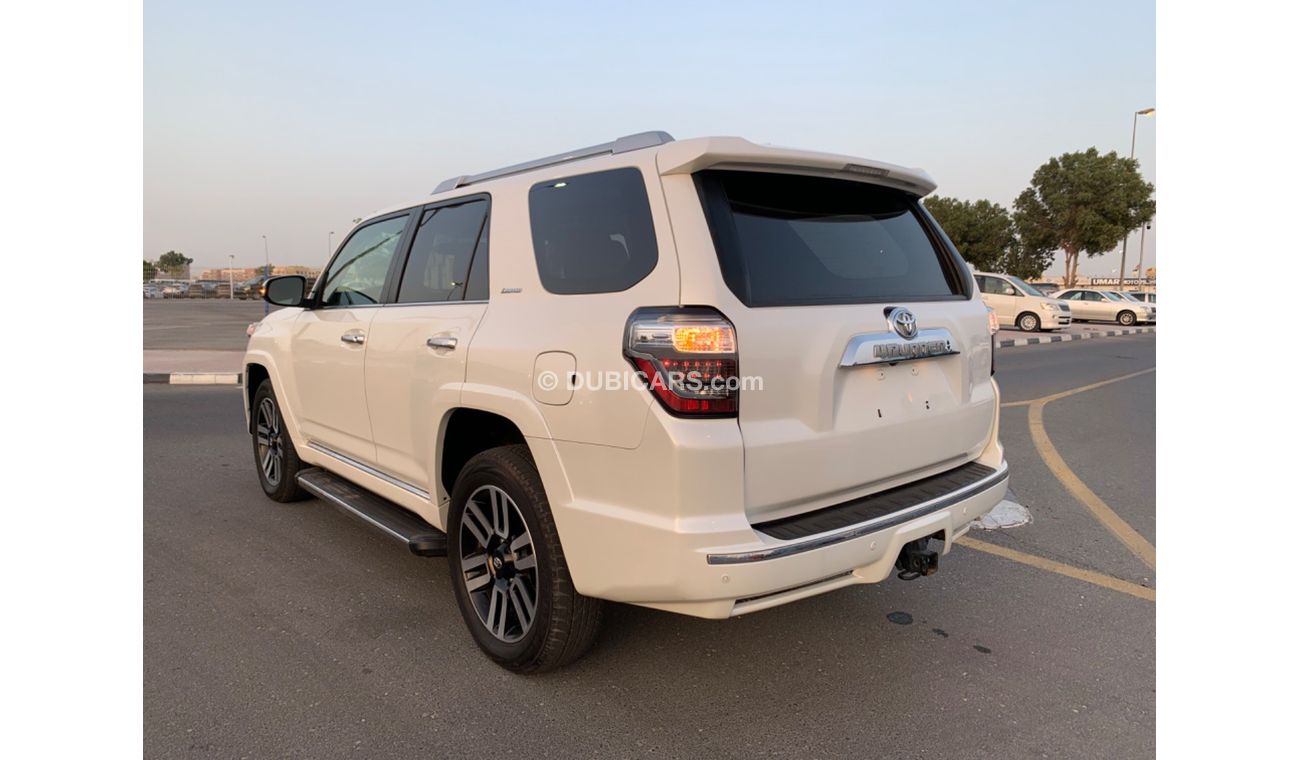 Used Toyota 4Runner 2018 for sale in Dubai - 505321