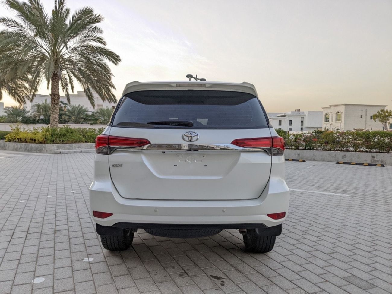 Used Toyota Fortuner 2018 for sale in Dubai - 704301