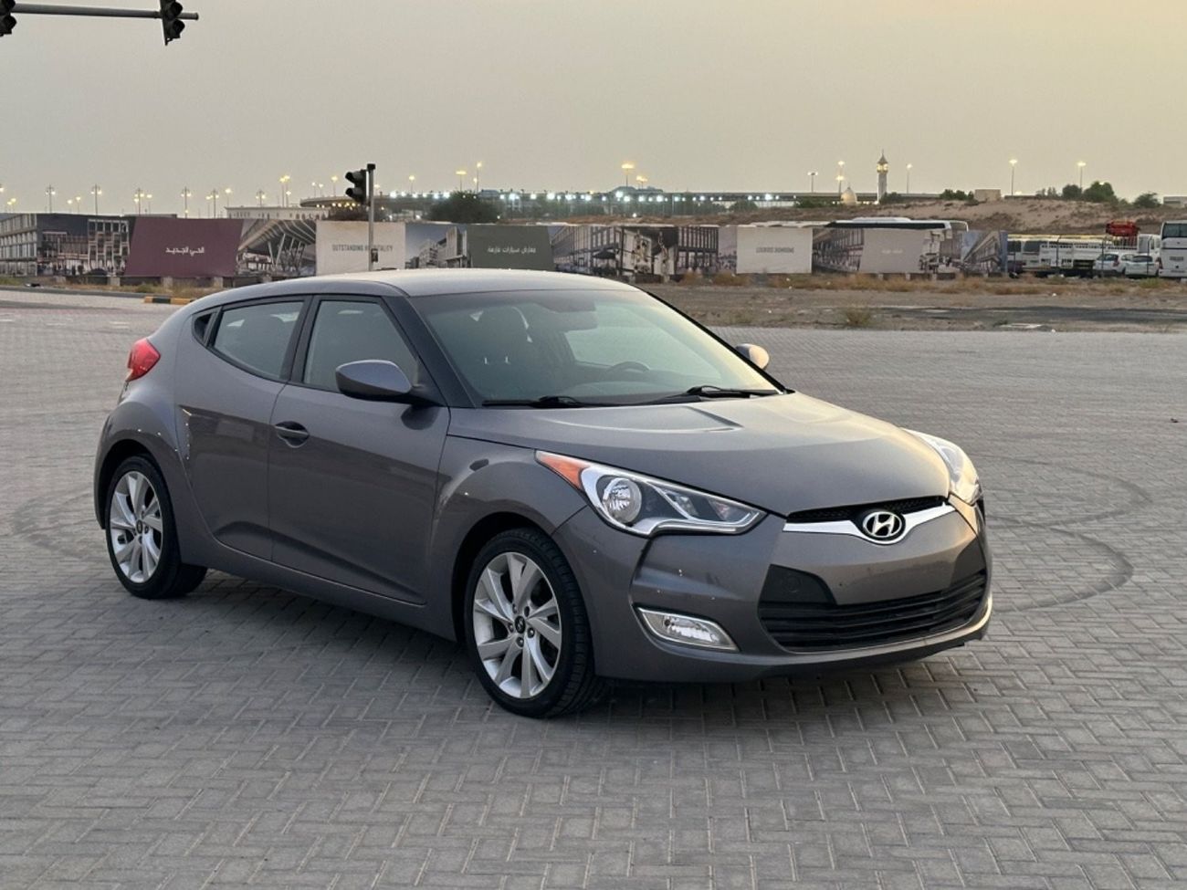 Used Hyundai Veloster Sport MODEL 2017. Car perfect condition inside ...