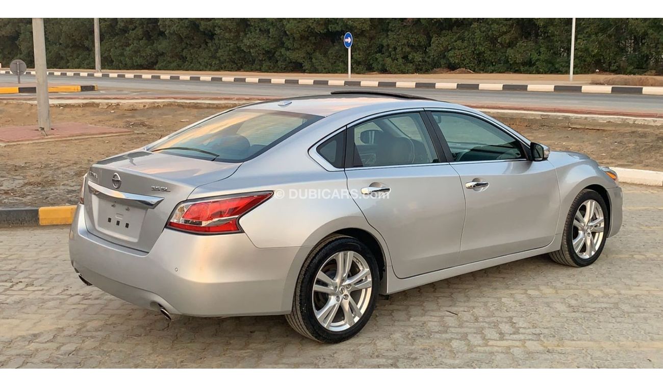 Used Nissan Altima SL 2015 3.5L Ref#741 2015 for sale in Sharjah - 486240