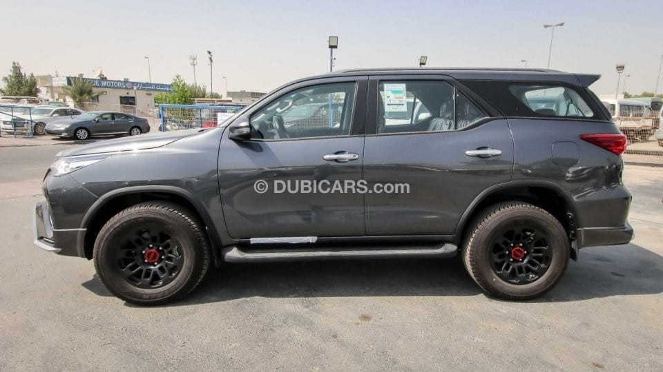 Toyota Fortuner TRD Edition Grey for sale. Grey/Silver, 2019