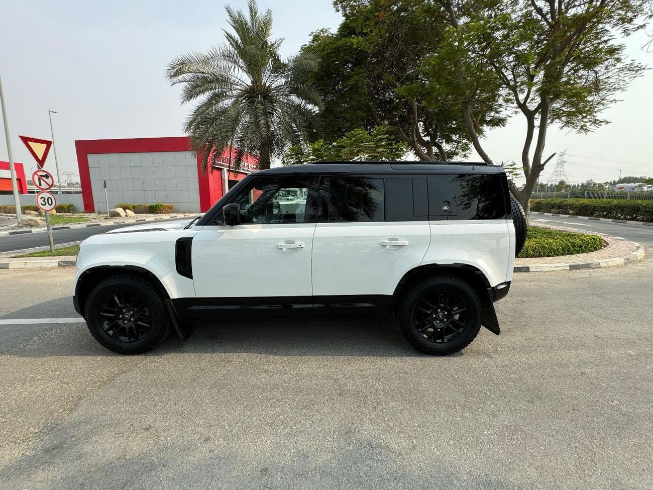 Used Land Rover Defender 110 S P300 5dr,SUV ,2L .4cly Petrol ...