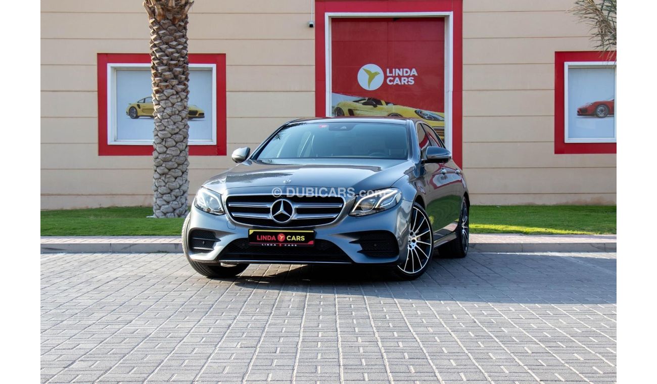 Used Mercedes-Benz E300 W213 2018 for sale in Dubai - 596591
