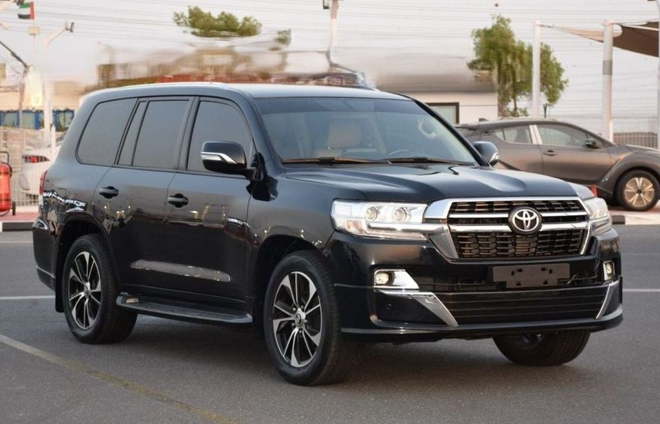 Used Toyota Land Cruiser 2016 for sale in Dubai - 756900